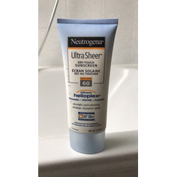 Neutrogena Ultra Sheer Dry-Touch Sunscreen SPF 60 With Helioplex ...