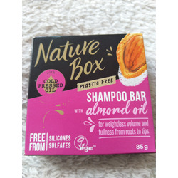Nature Box shampoo bar with almond oil Inhaltsstoffe & Erfahrungen